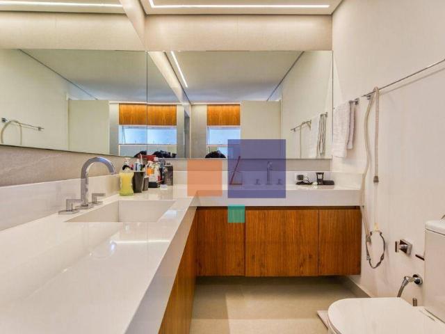 Apartamento em Jardim Paulista, São Paulo/SP de 335m² 3 quartos à venda por R$ 7.899.000,00