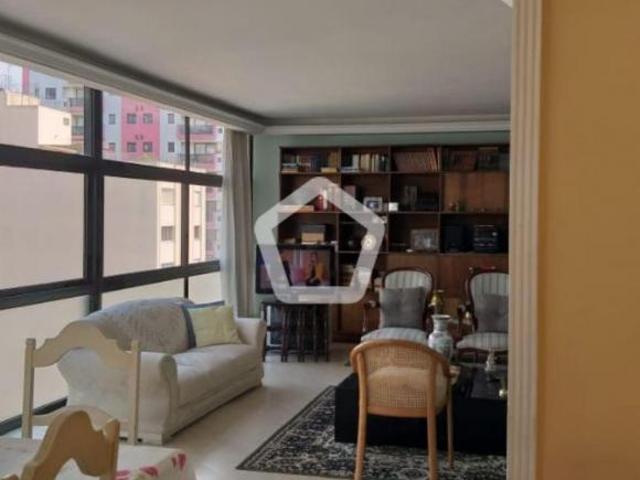 Apartamento em Jardim Paulistano