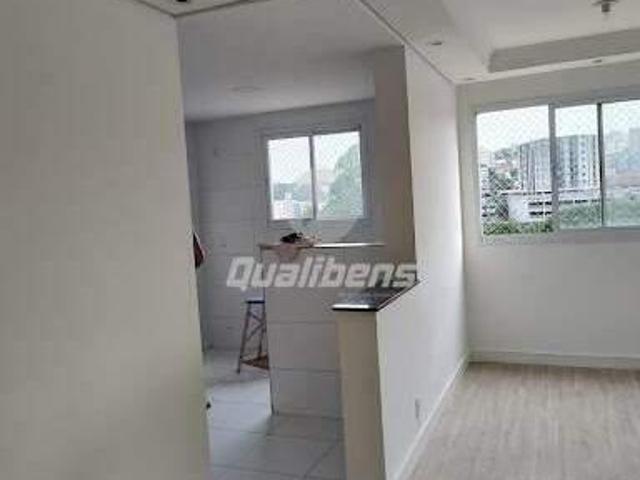 Apartamento em Jardim Zaira