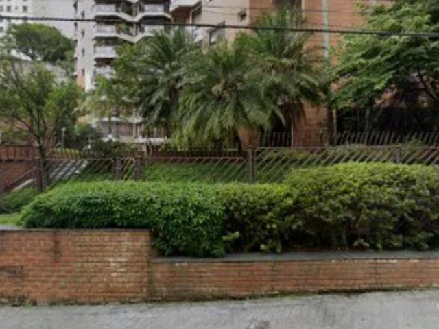 Apartamento em leilão a venda em Morumbi, São Paulo