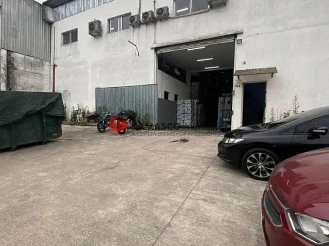 Apartamento em Loteamento Industrial Coral