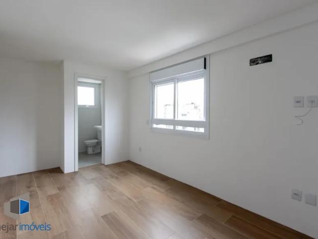 Apartamento em Menino Deus