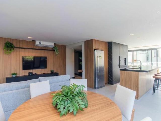 Apartamento em Menino Deus