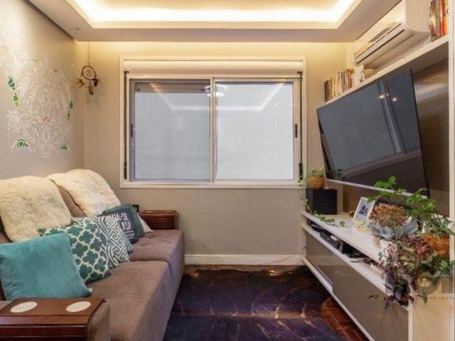 Apartamento em Menino Deus
