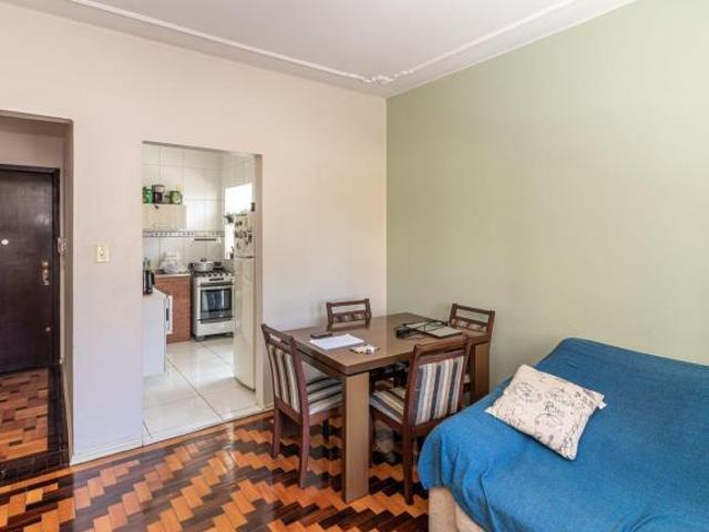 Apartamento em Menino Deus