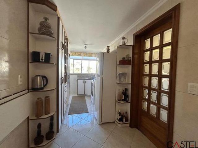 Apartamento em Menino Deus