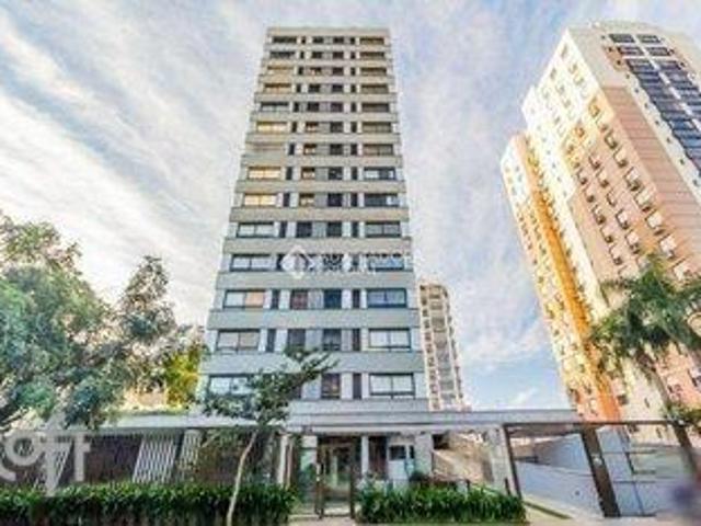 Apartamento em Menino Deus