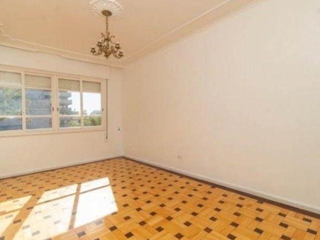 Apartamento em Menino Deus