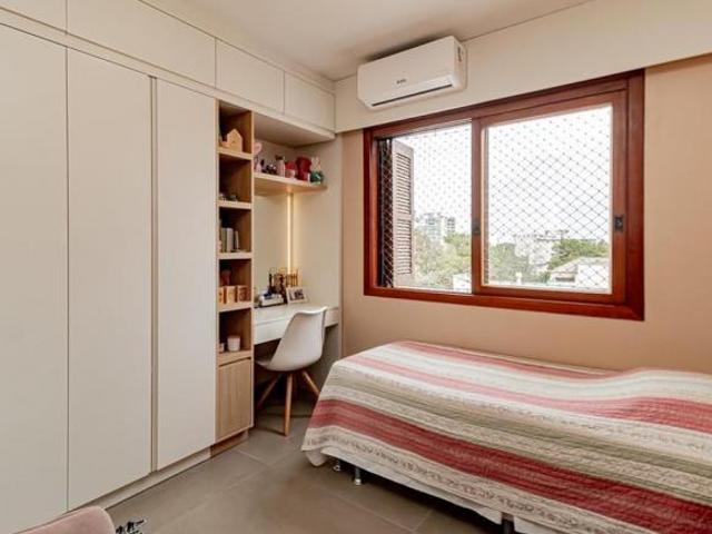 Apartamento em Menino Deus