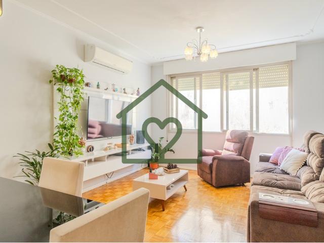 Apartamento em Medianeira, Porto Alegre/RS de 0m² 3 quartos à venda por R$ 398.000,00