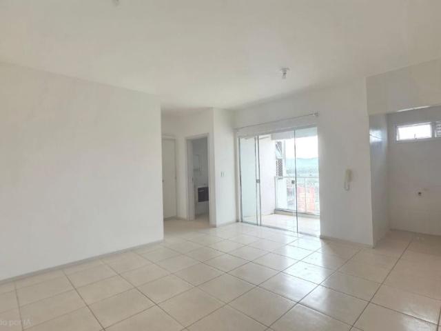 Apartamento em Meia Praia, Navegantes/SC de 62m² 2 quartos para locação R$ 2.600,00/mes