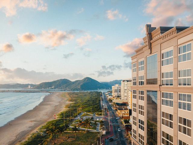 Apartamento em Meia Praia, Navegantes/SC de 75m² 1 quartos à venda por R$ 1.573.000,00