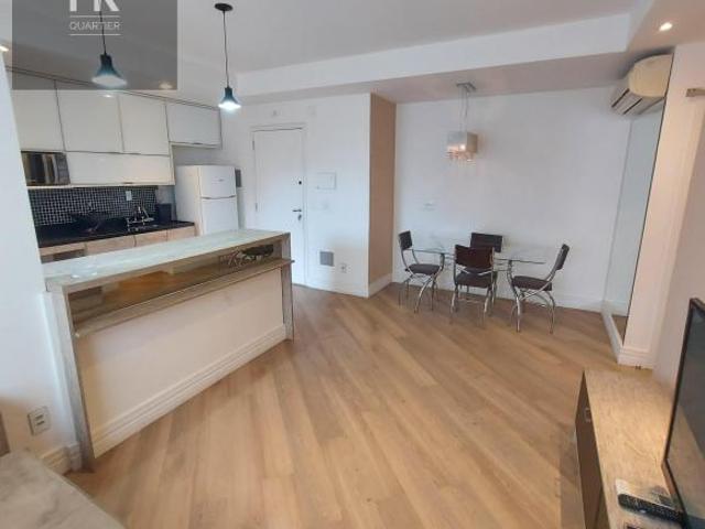 Apartamento em Melville Empresarial II