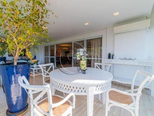 Apartamento em MOOCA
