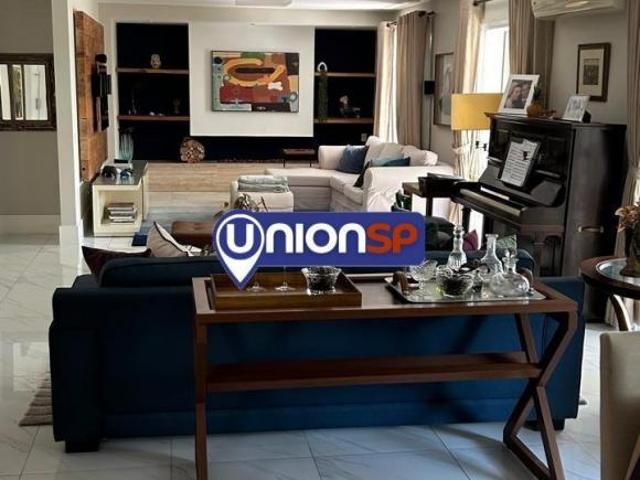 Apartamento em Moema