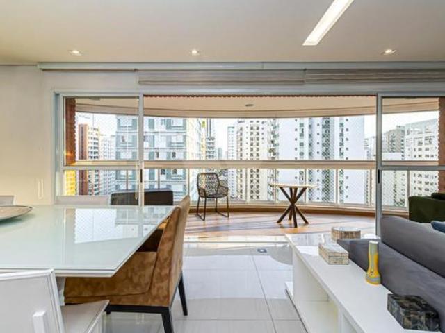 APARTAMENTO EM MOEMA 4 QUARTOS 3 SUITES