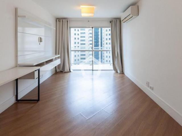 Apartamento em Moema