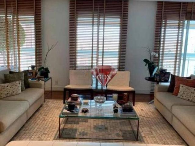 Apartamento em Moema