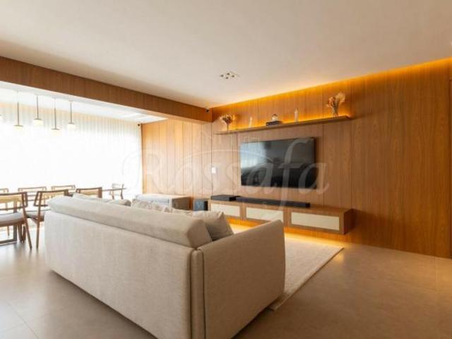 Apartamento em Moema