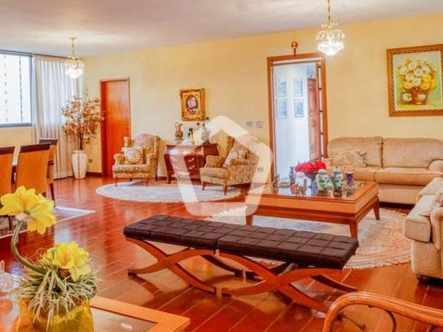 Apartamento em Moema