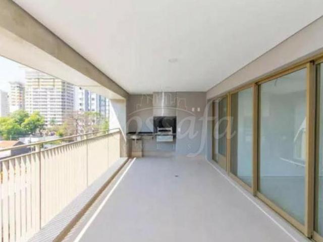 Apartamento em Moema