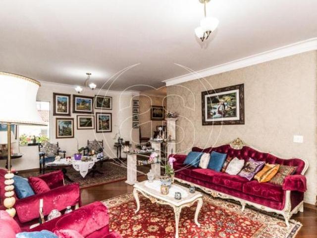 APARTAMENTO em MOEMA 211m²