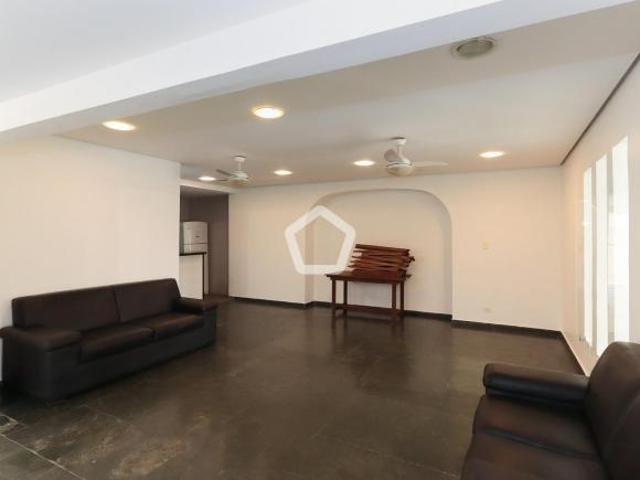 Apartamento em MOEMA
