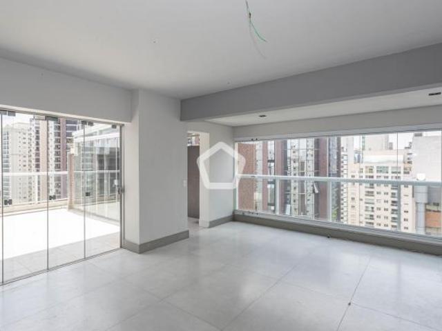 Apartamento em Moema