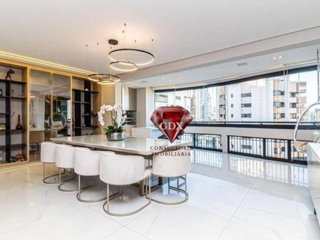 Apartamento em Moema
