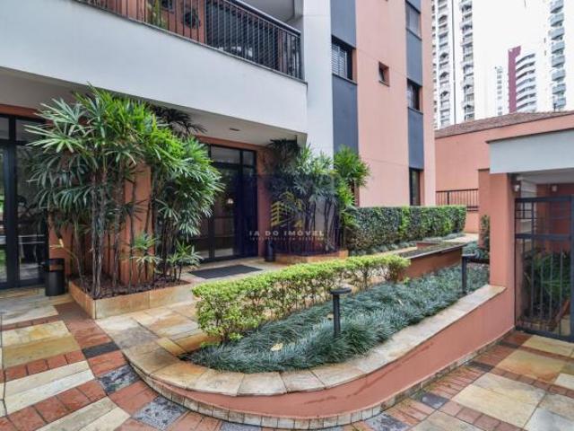 Apartamento em Moema 3 dormitórios, 1 suíte e 2 vagas