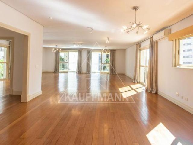 Apartamento em Moema à Venda 4 Dorms 4 Suítes, 5 Vagas, 370m² Á.Ú