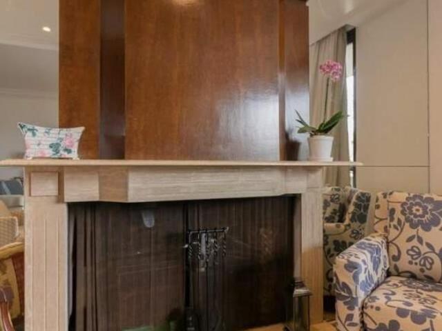 Apartamento em Moema com 170.00 m², 3 quarto s, 1 suíte s, 2 vaga s
