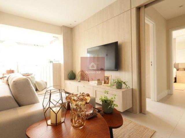 Apartamento em Moema com 2 dormitórios, sendo 1 suite, 1 vaga