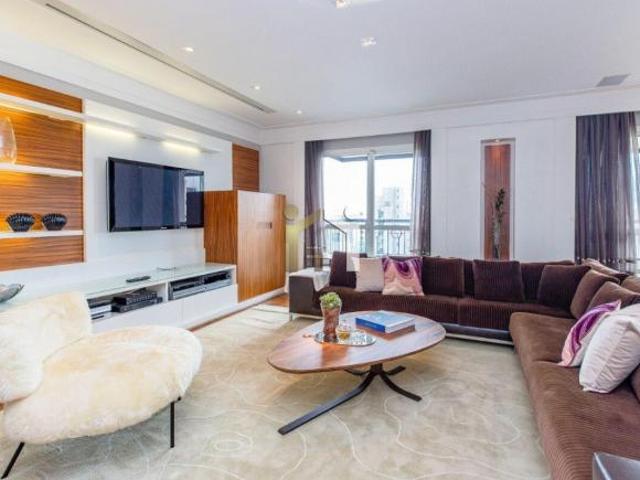 Apartamento em moema com 308m², 3 suítes e 5 vagas