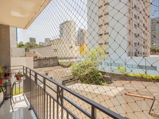 Apartamento em Moema fora de rota