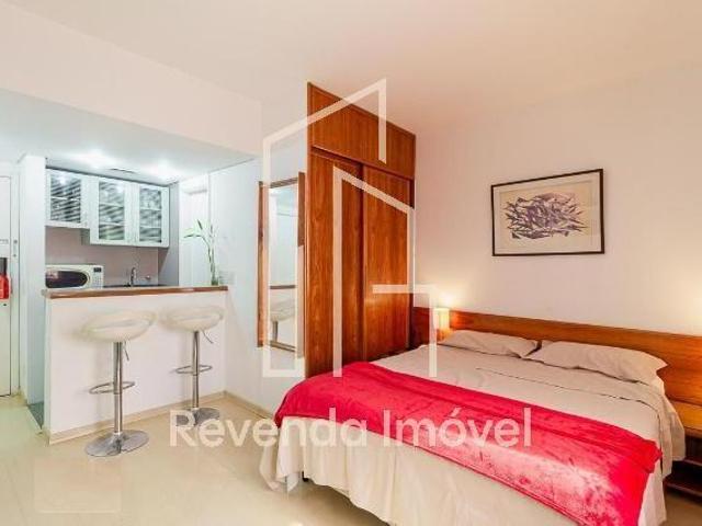 Apartamento em Moema, mobiliado de 24m² com 1 dormitório, 1 banheiro e 1 vaga