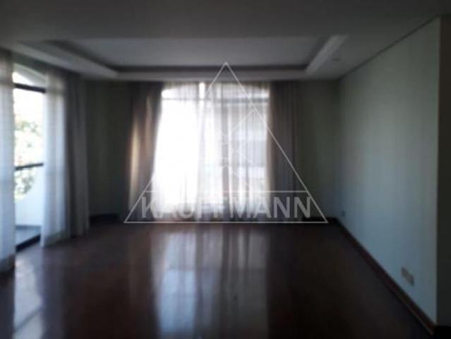 Apartamento em Moema, próximo ao Parque ibirapuera