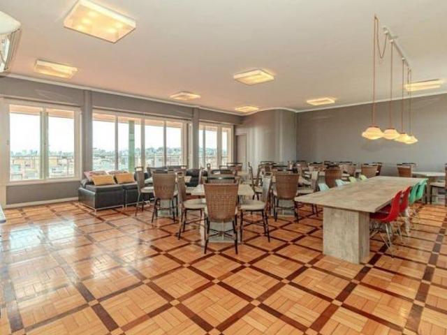 Apartamento em Moinhos de Vento