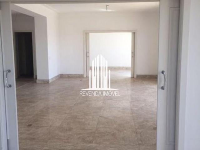 Apartamento em Morumbi com 425m2 4 suítes 5 banheiros 5 vagas de garagem