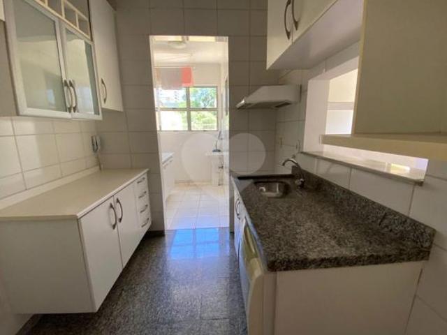 Apartamento em MORUMBI São Paulo