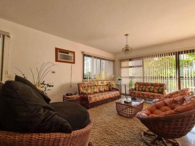 Apartamento em Morro do Maluf, Guarujá/SP de 224m² 4 quartos à venda por R$ 1.100.000,00