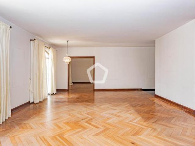 Apartamento em Morro dos Ingleses