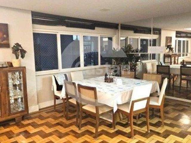 Apartamento em Morro dos Ingleses