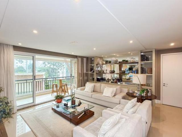 Apartamento em Mossunguê Curitiba