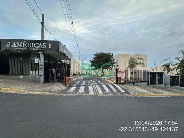 Apartamento em Núcleo Habitacional Vereador Edson Francisco da Silva, Bauru/SP de 42m² 2 quartos à venda por R$ 87.719,45