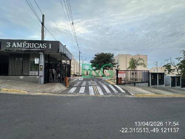 Apartamento em Núcleo Habitacional Vereador Edson Francisco da Silva, Bauru/SP de 42m² 2 quartos à venda por R$ 86.819,45