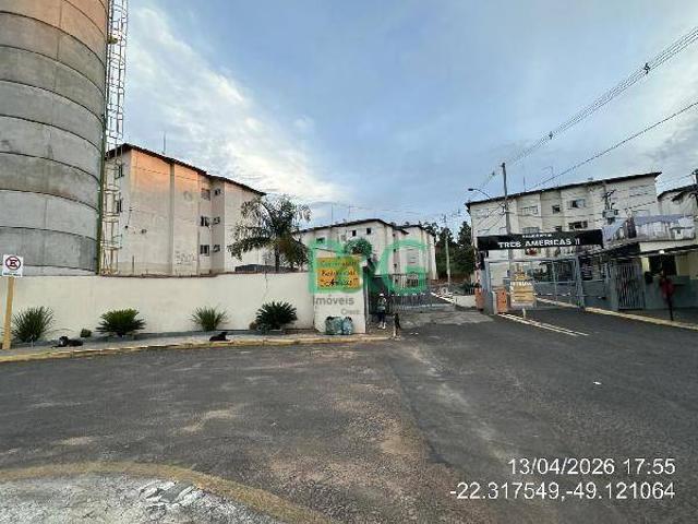 Apartamento em Núcleo Habitacional Vereador Edson Francisco da Silva, Bauru/SP de 51m² 2 quartos à venda por R$ 80.964,82