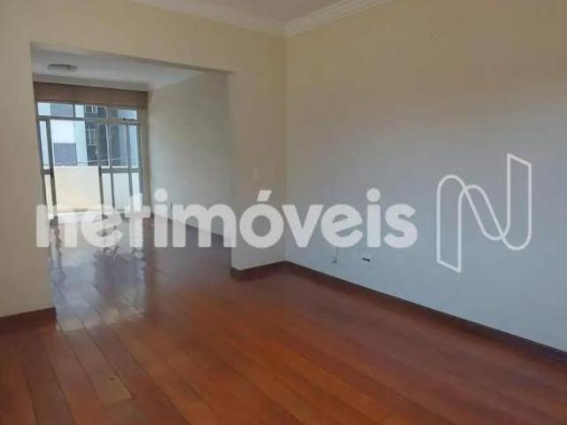 Apartamento em ótima localização na Rua do Ouro, próximo ao Verde Mar e Av. do Contorno