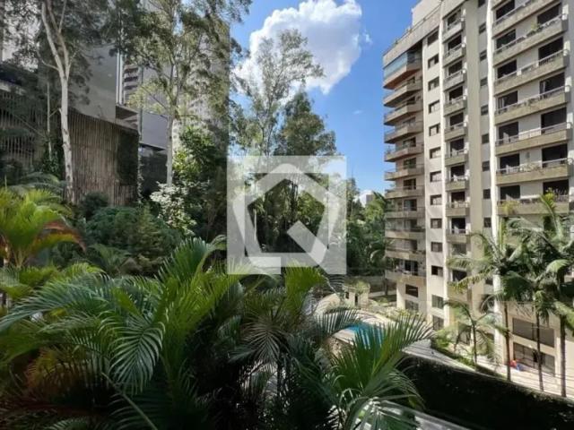 Apartamento em Panamby