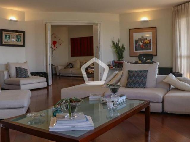 Apartamento em Pacaembu